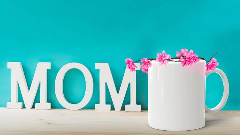 Mug mockups for Mother's Day - Rachel Rofé